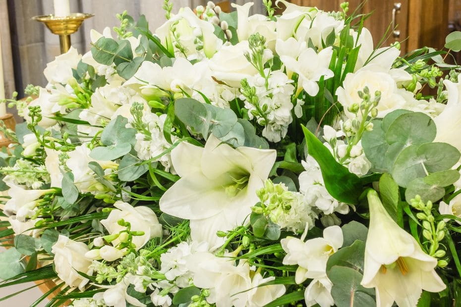 Six Popular Funeral Flowers